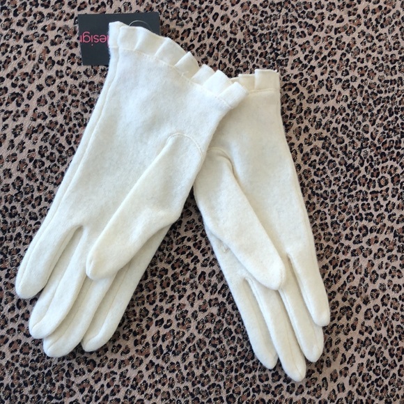 Echo Design | Accessories | Nwt Winter White Woolcashmere Nylon Ruffle ...